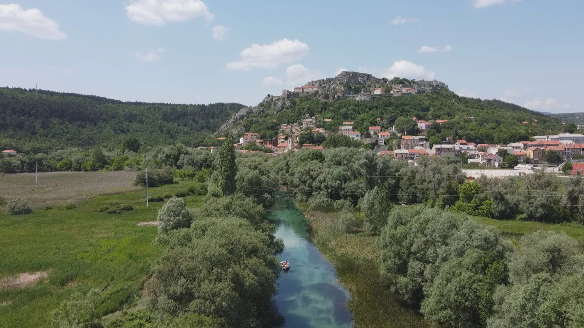 Kroz Knin protječe sedam rijeka, one su i njegov najveći prirodni ...