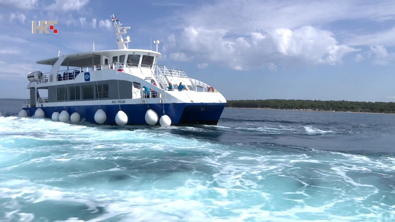 Katamaran 'Mali Brijun' spreman za prvu plovidbu - HRT