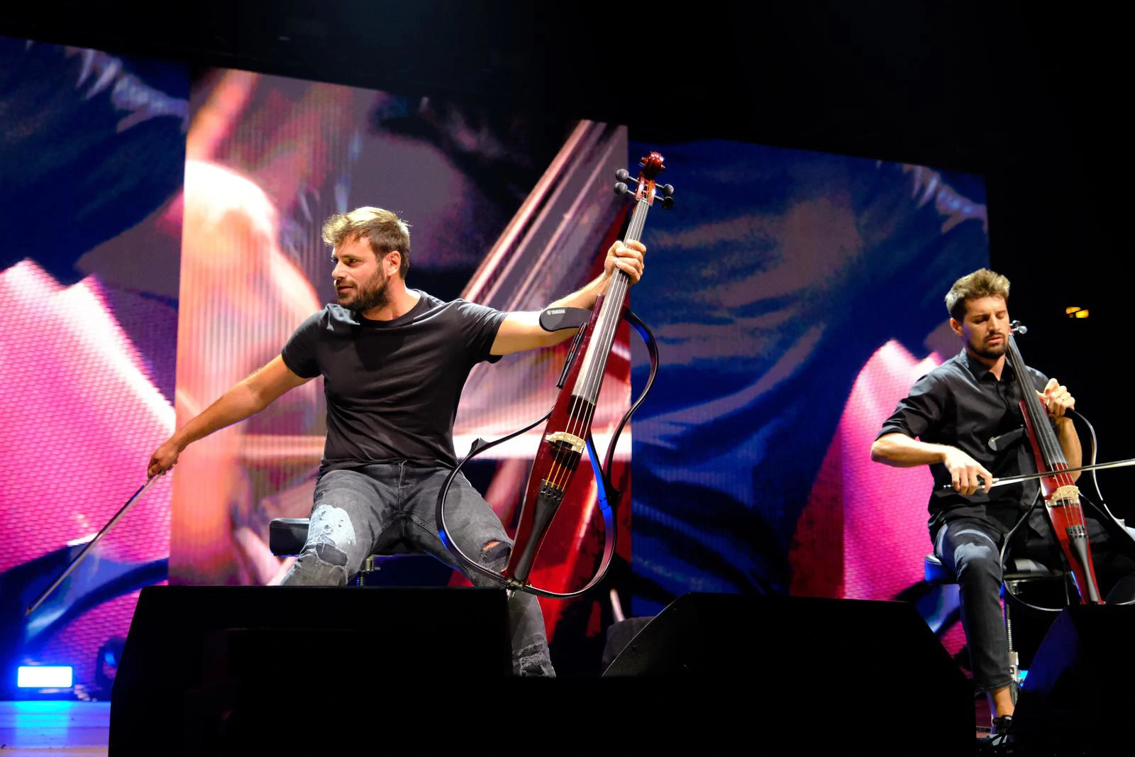 Oproštajni Koncert 2cellos U Areni Zagreb Hrt