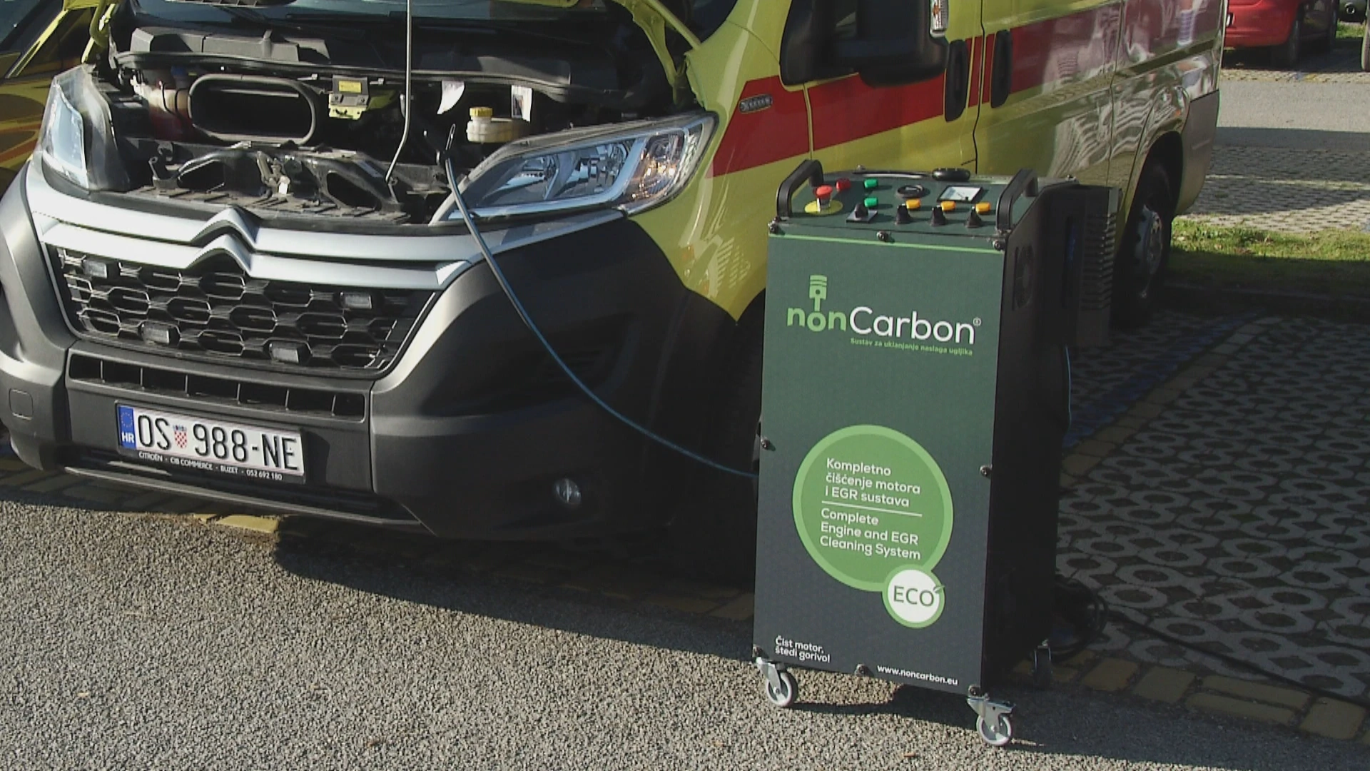 U Osijeku predstavljen uređaj za dekarbonizaciju motora s unutarnjim izgaranjem - HRT