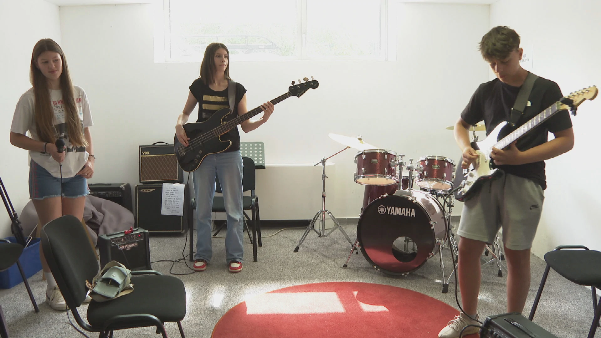 Bend "Uholaže" iz Osijeka rock and roll živi punim plućima - HRT