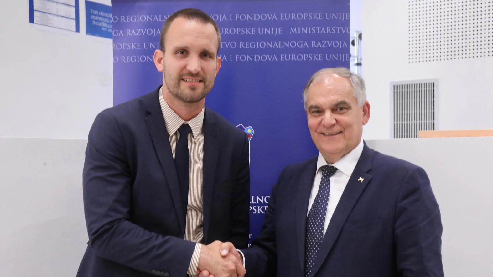 Ministar Erlić: Otocima 150 milijuna eura iz Europskih fondova - HRT