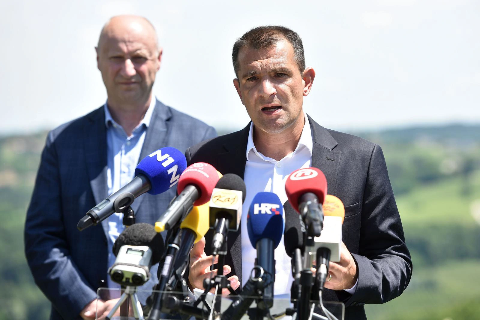 Župani Posavec i Kolar o otkazima u čakovečkoj i zabočkoj bolnici - HRT