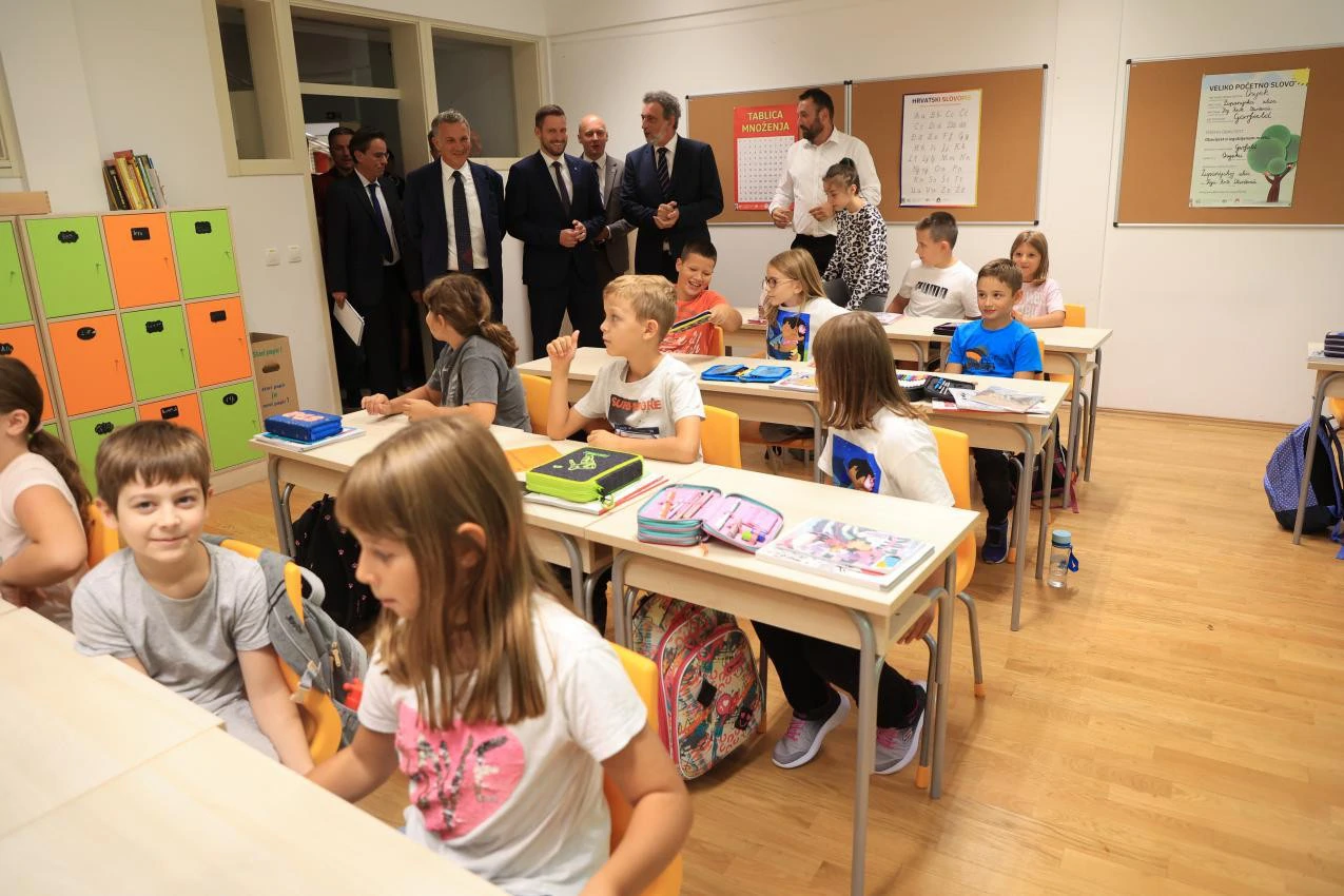 HRT: A new school year begins for 446 thousand children in Croatia
