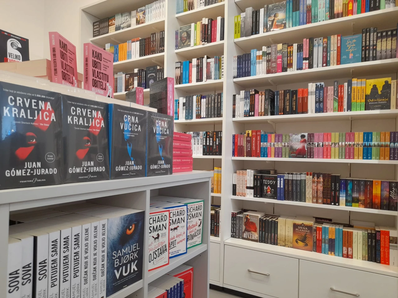 Rijeka: u centru grada svečano otvorena najveća knjižara u Hrvatskoj - HRT
