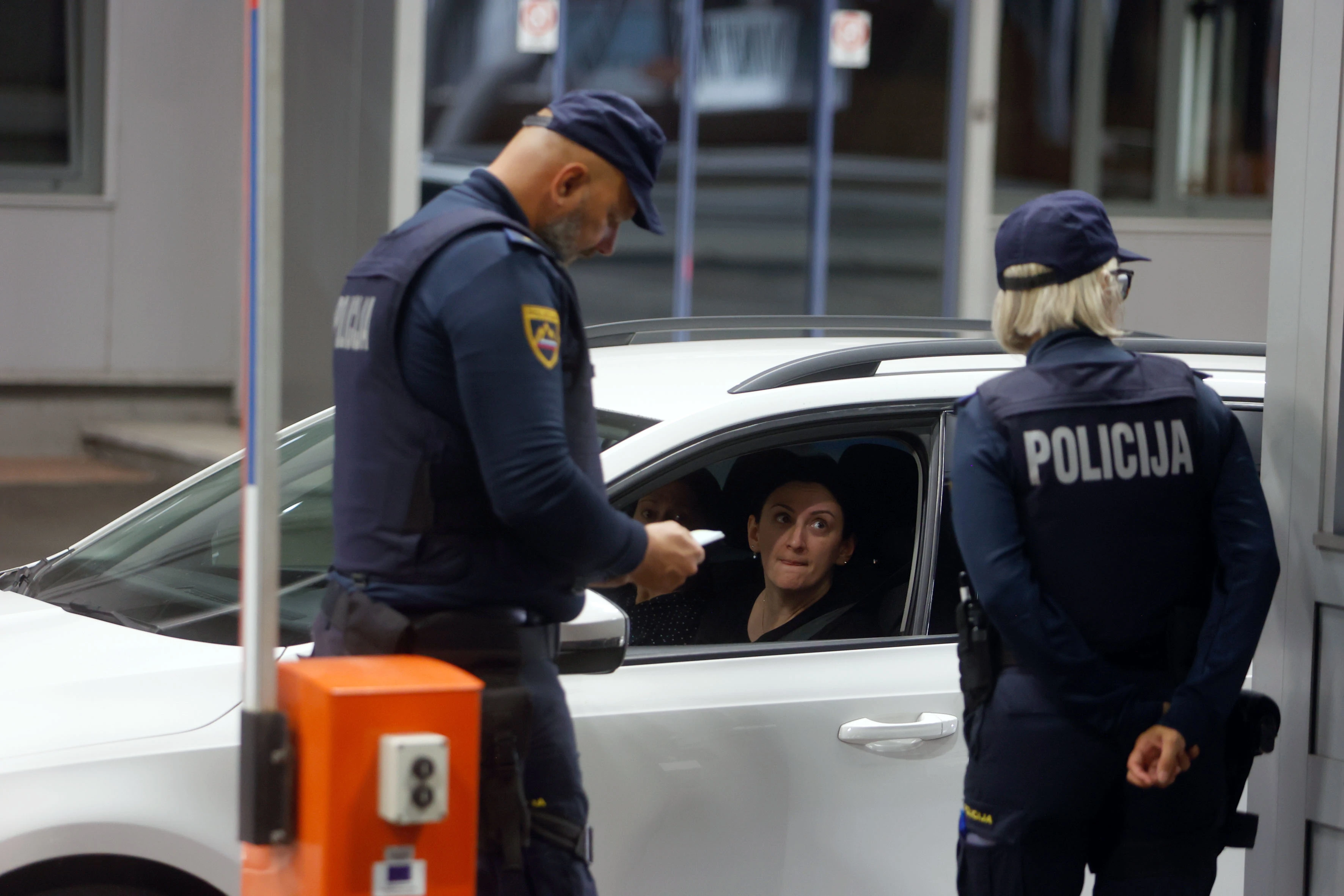 Slovenija produljuje kontrole na granicama za još šest mjeseci - HRT