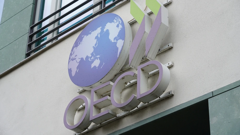 Šušnjar na ministarskom sastanku Vijeća OECD-a u Parizu - HRT