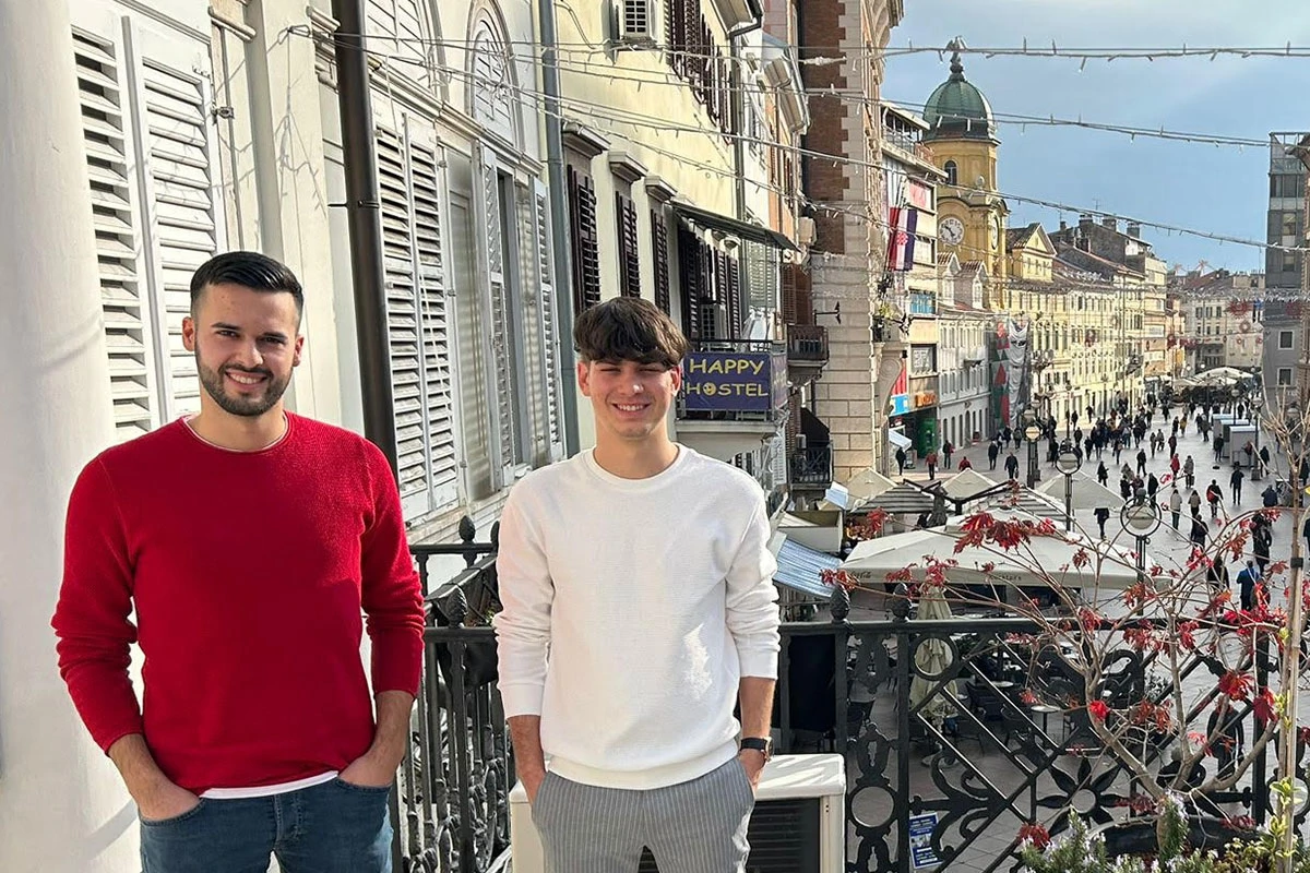 Ivan Tokić - mladi riječki poduzetnik koji zarađuje i živi od TikTok-a ...