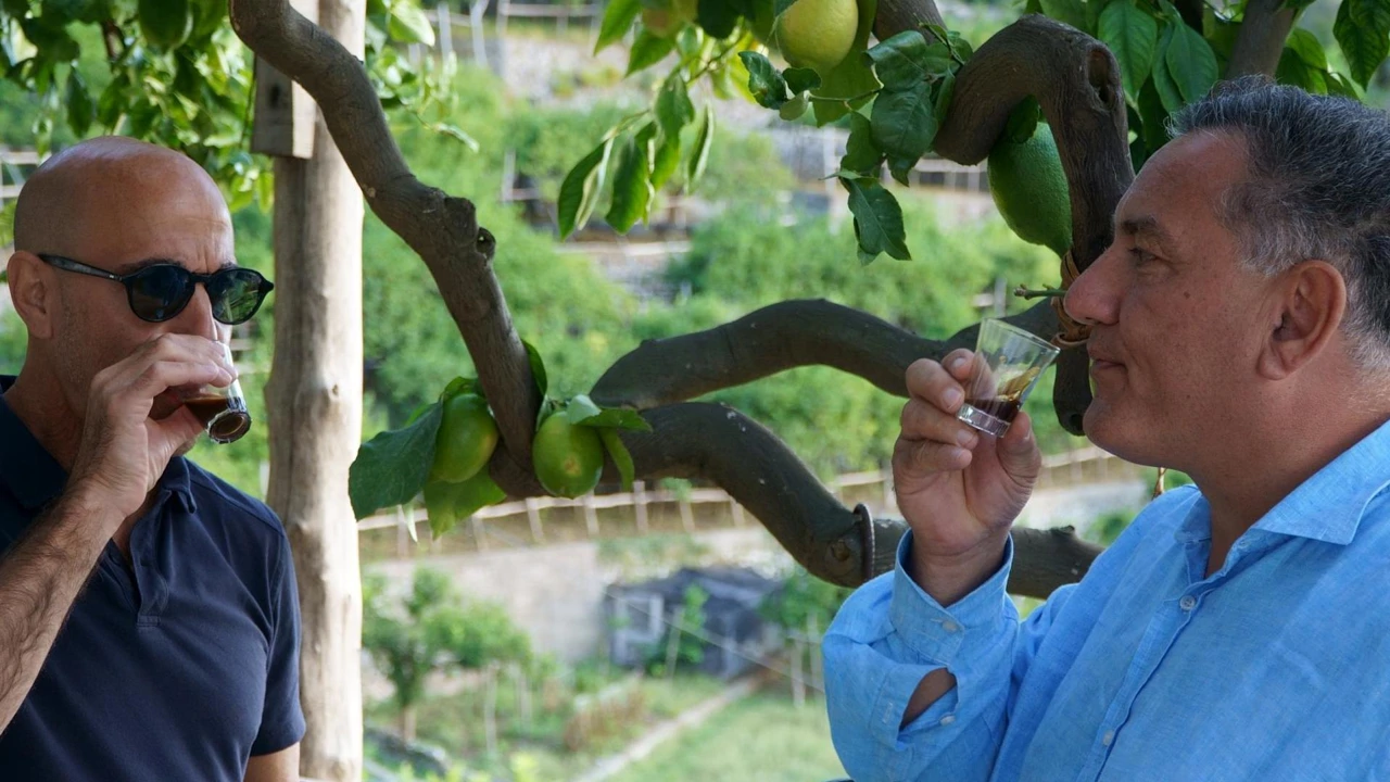 Stanley Tucci: U potrazi za Italijom: Napulj i Amalfijska obala - HRT