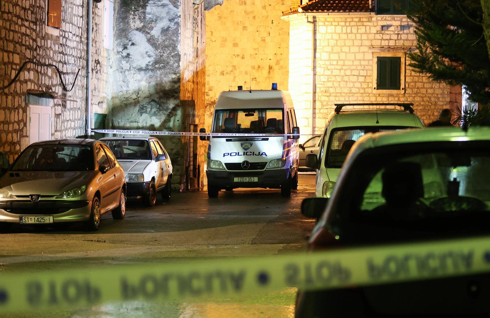 Pucnjava u Kaštelima, ozlijeđene dvije osobe - HRT