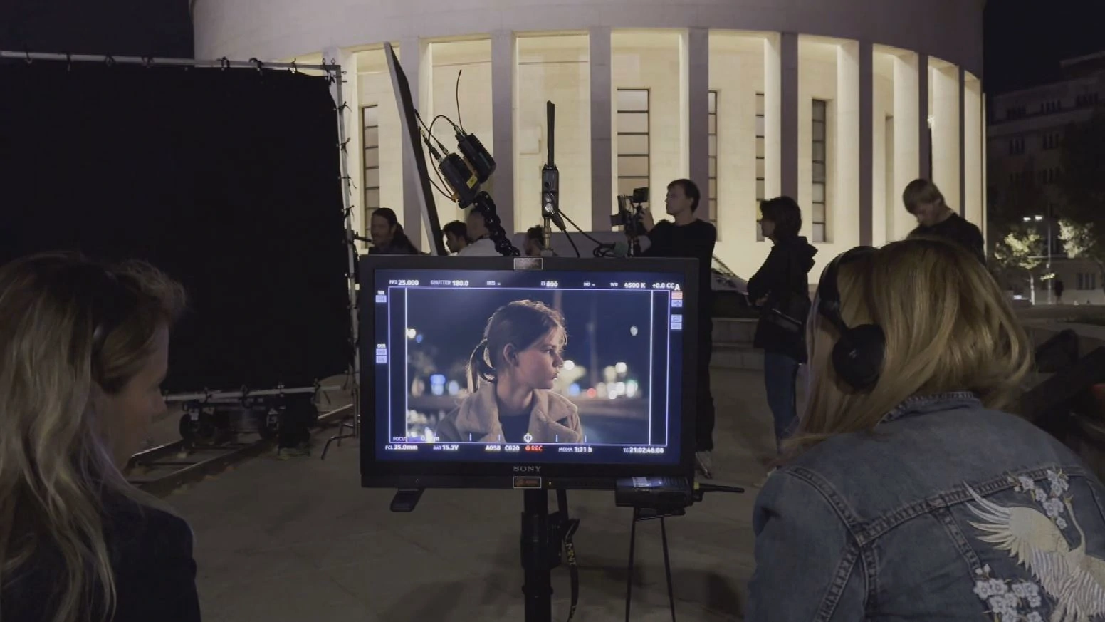 Serija "Sram" o životu tinejdžera, prijateljstvu, romantičnim odnosima ...