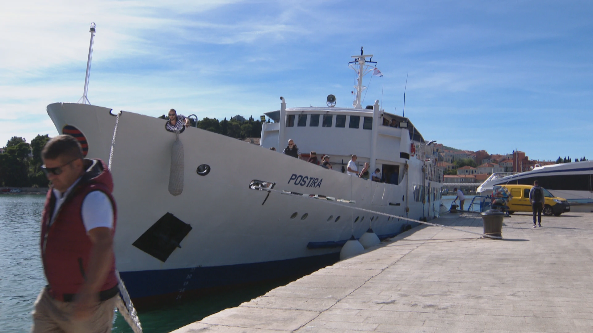 Postira za "mirovinu" - otočanima treba novi, bolji i brži brod - HRT