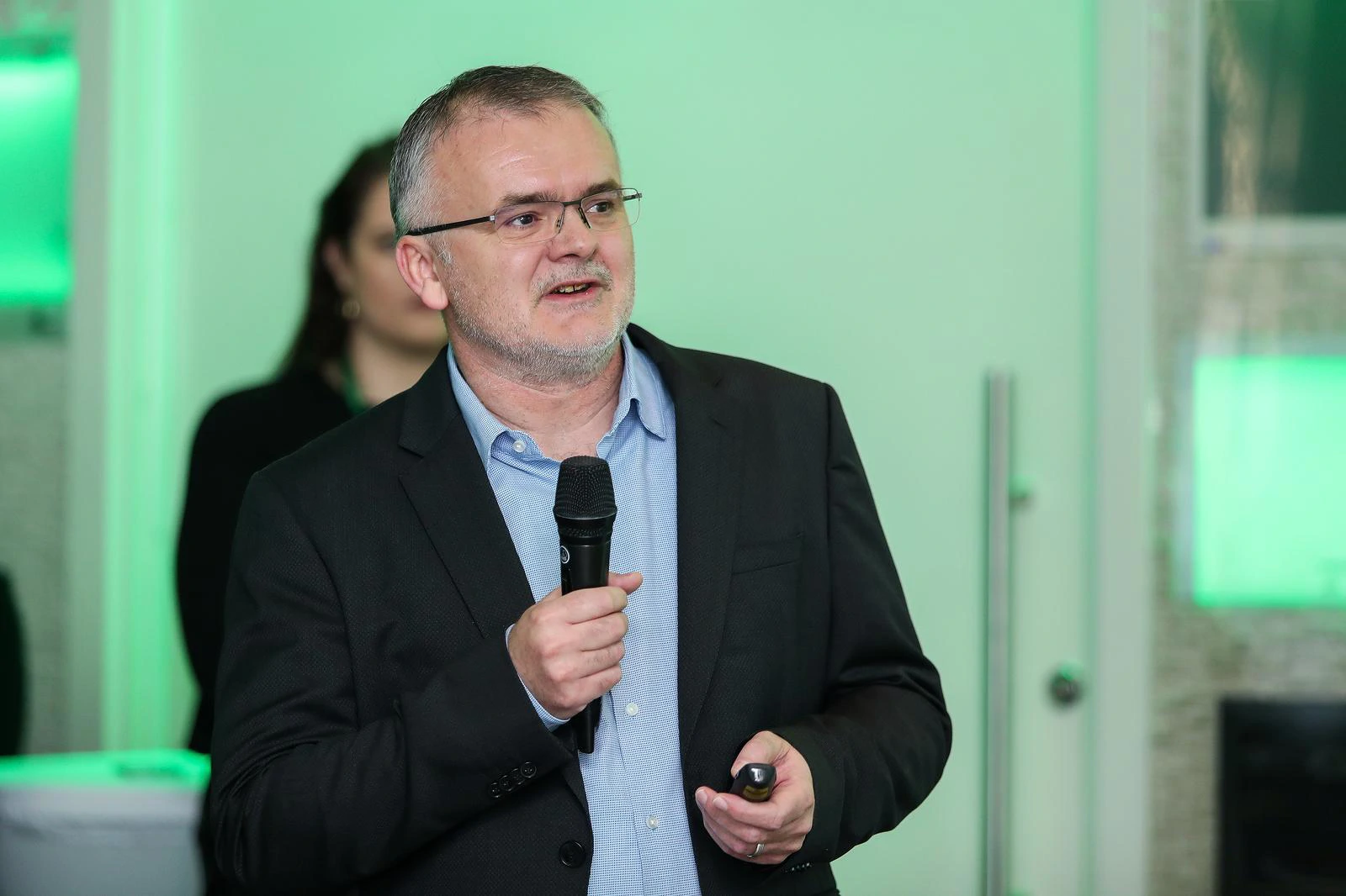 Lovrinčević objavio e-mail i poručio: Istina često nije ono što vam se ...