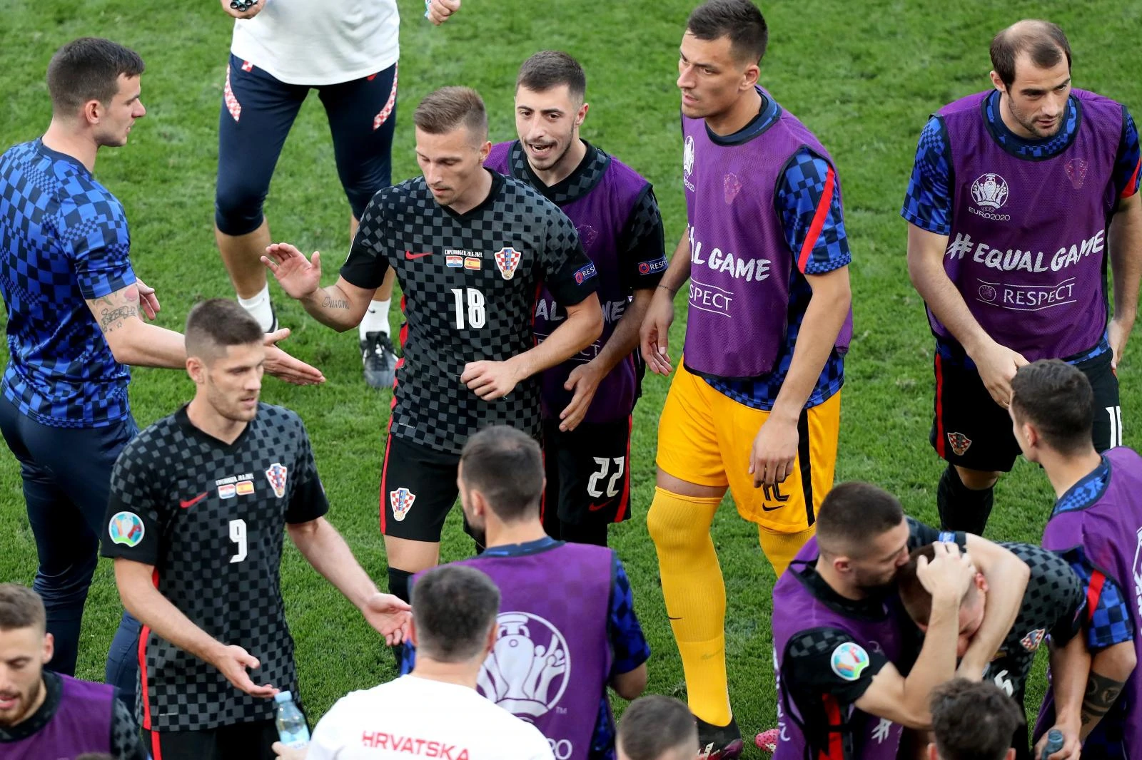 Pogrešan grb na hrvatskom dresu, HNS se ispričao - HRT