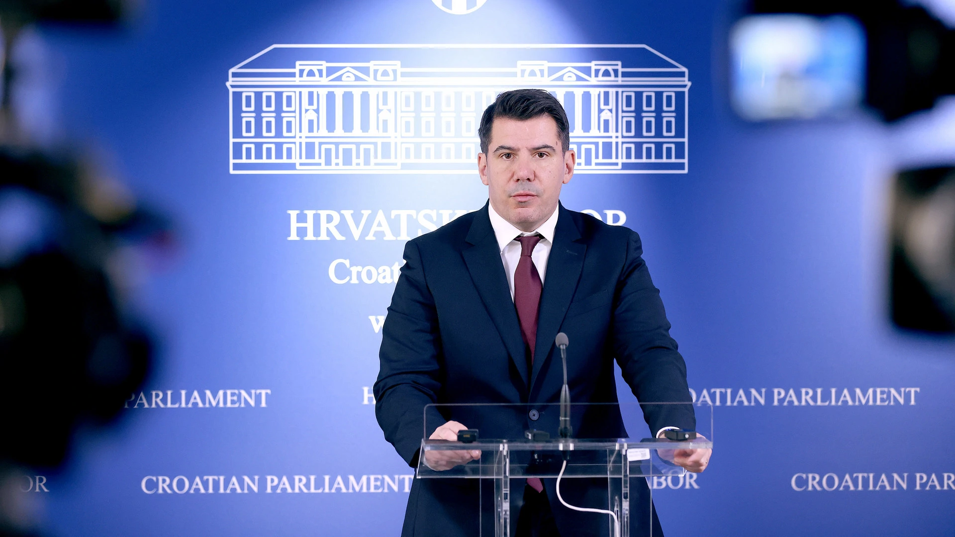 HRT: Center and center-right politicians express concern over Sunday's ...