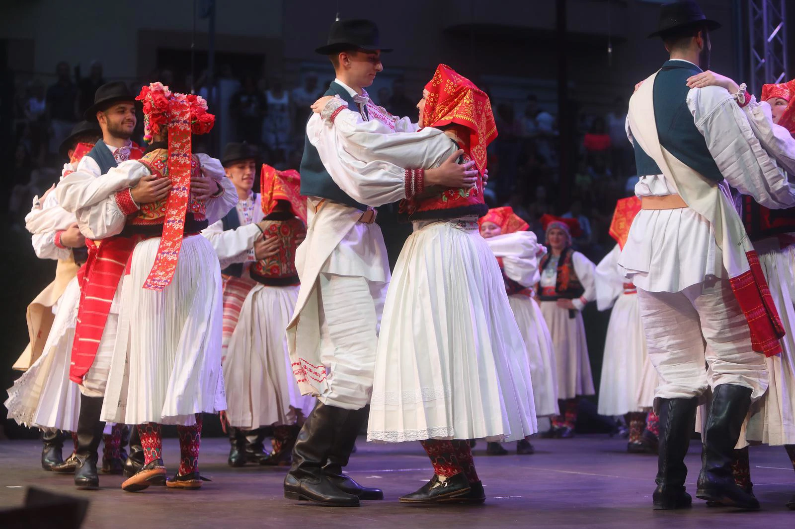 Počeo 2. Međunarodni festival folklora Split - HRT