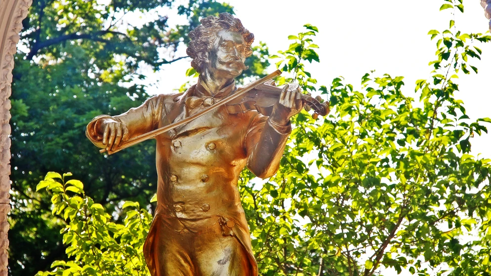 Austrija slavi 200 godina rođenja "kralja valcera" Johanna Straussa ...