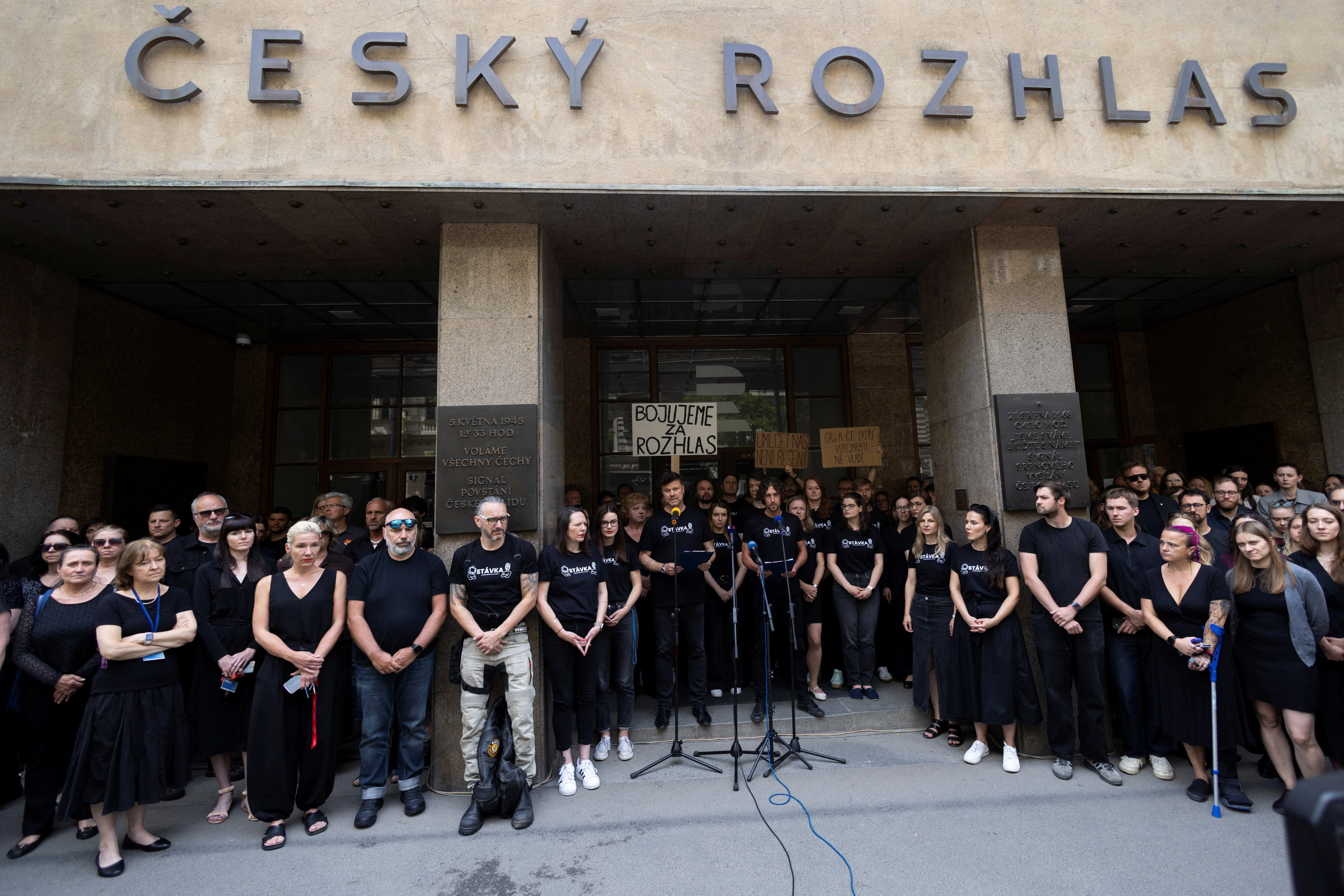 Zaposlenici čeških javnih medija najavili štrajk zbog ukidanja ...