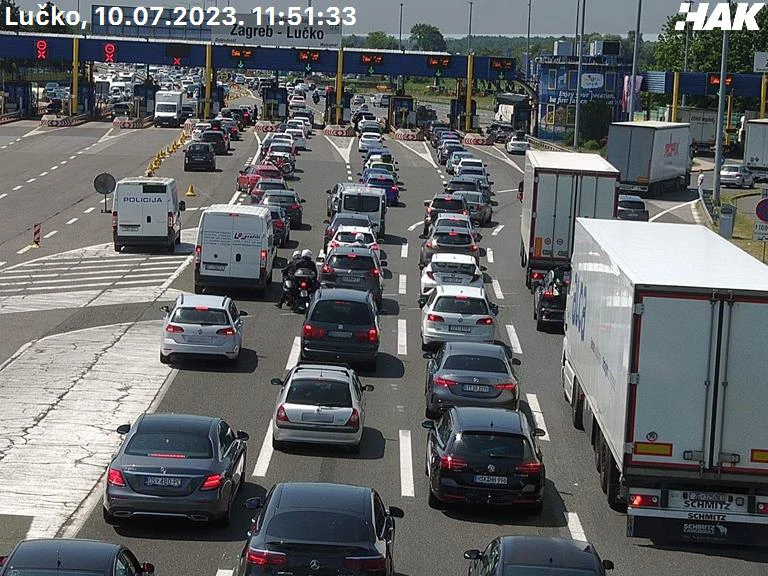 Gužve na cestama: Nesreće na A1, na obilaznici kod Lučkog kolona 10 km - HRT