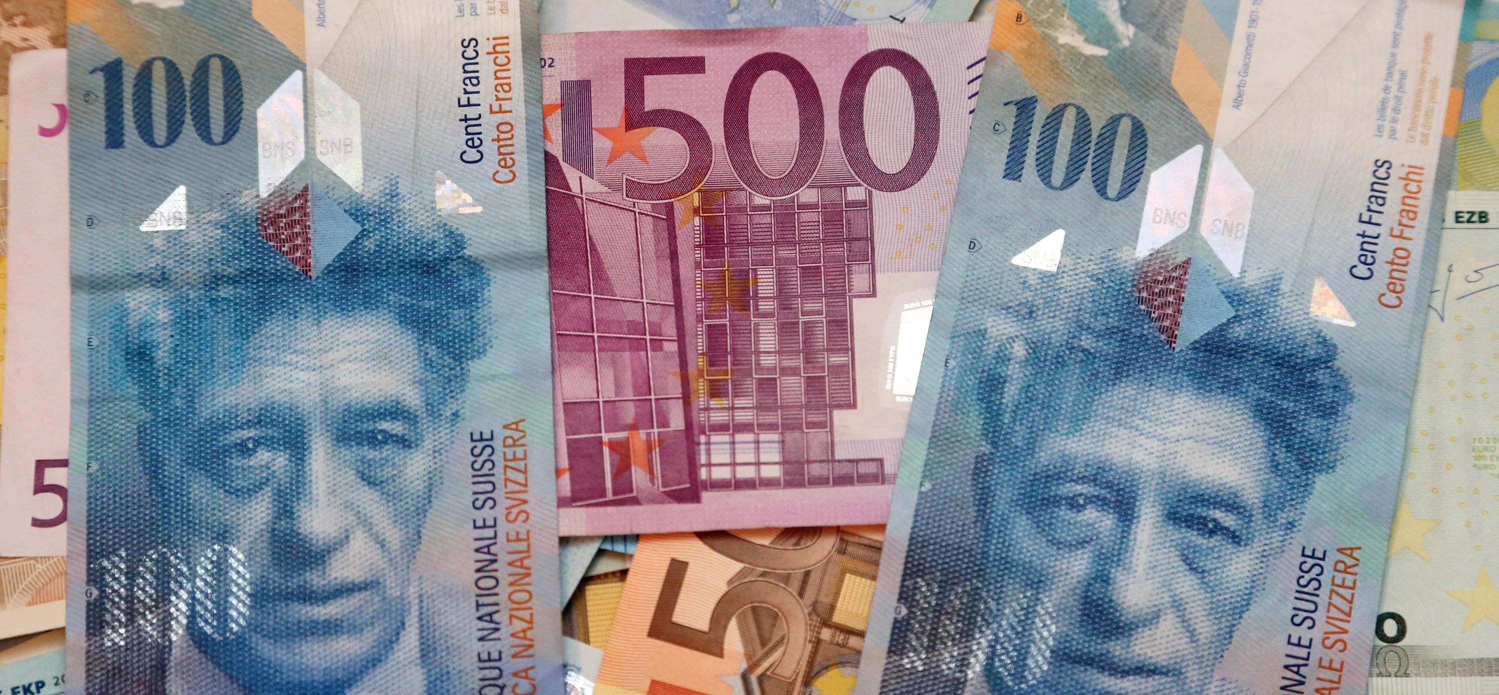 Prva važna odluka proširenog vijeća Vrhovnog suda u slučaju 'franak' - HRT