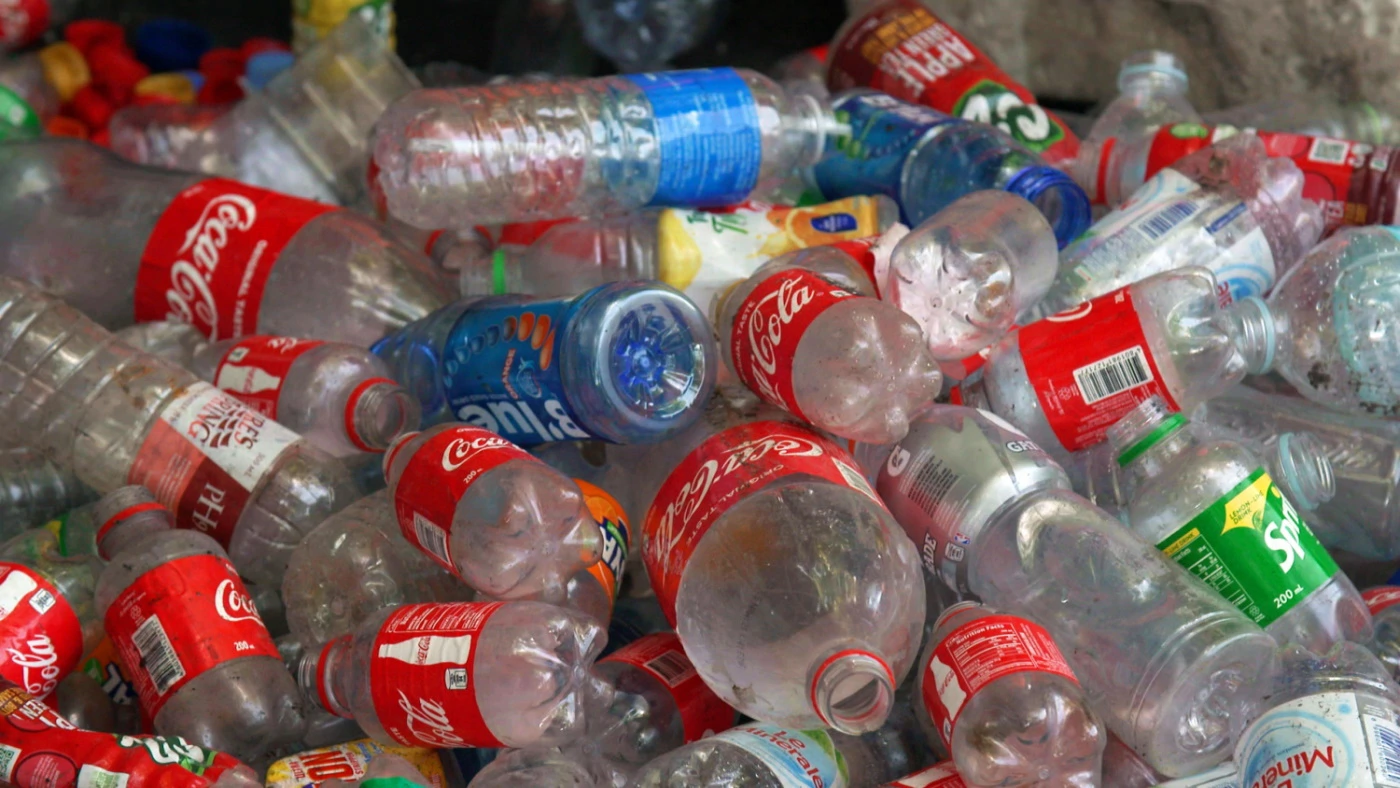 Mijenjamo svijet: Problem 100 milijarda plastičnih boca - HRT