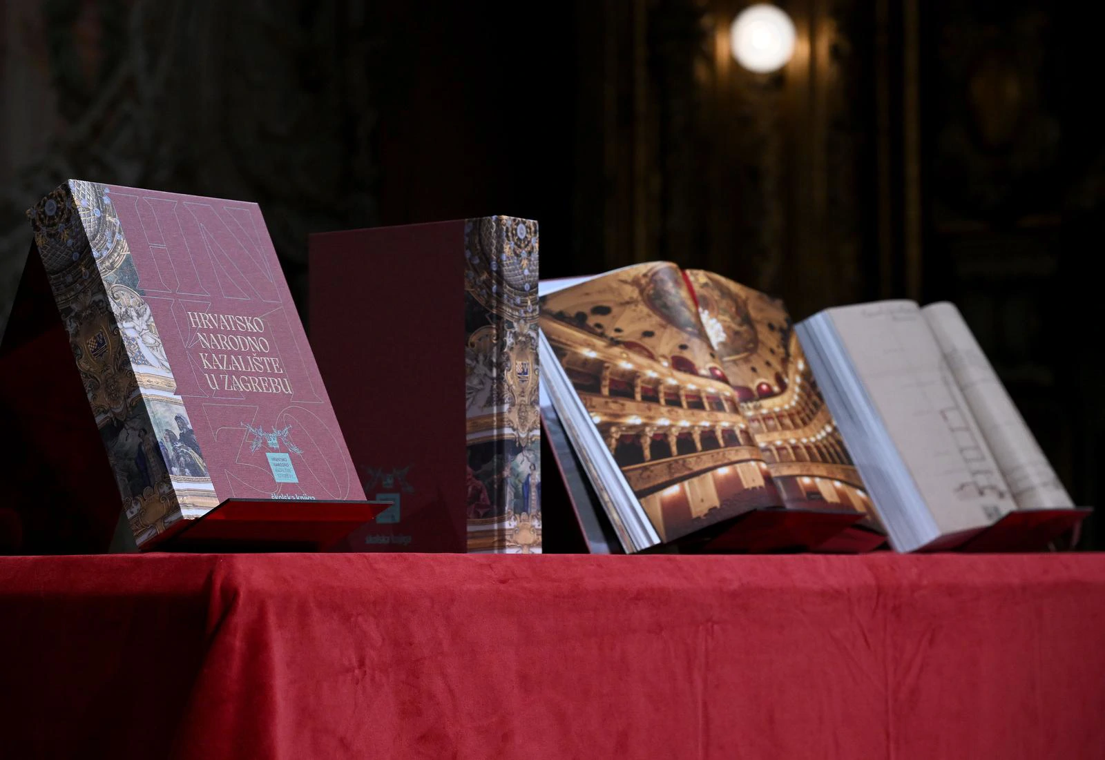 Nova monografija: HNK Zagreb slavi 130 godina od useljenja u povijesnu ...