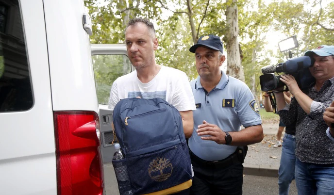 Trojcu iz afere s prodajom plina produljen pritvor - HRT