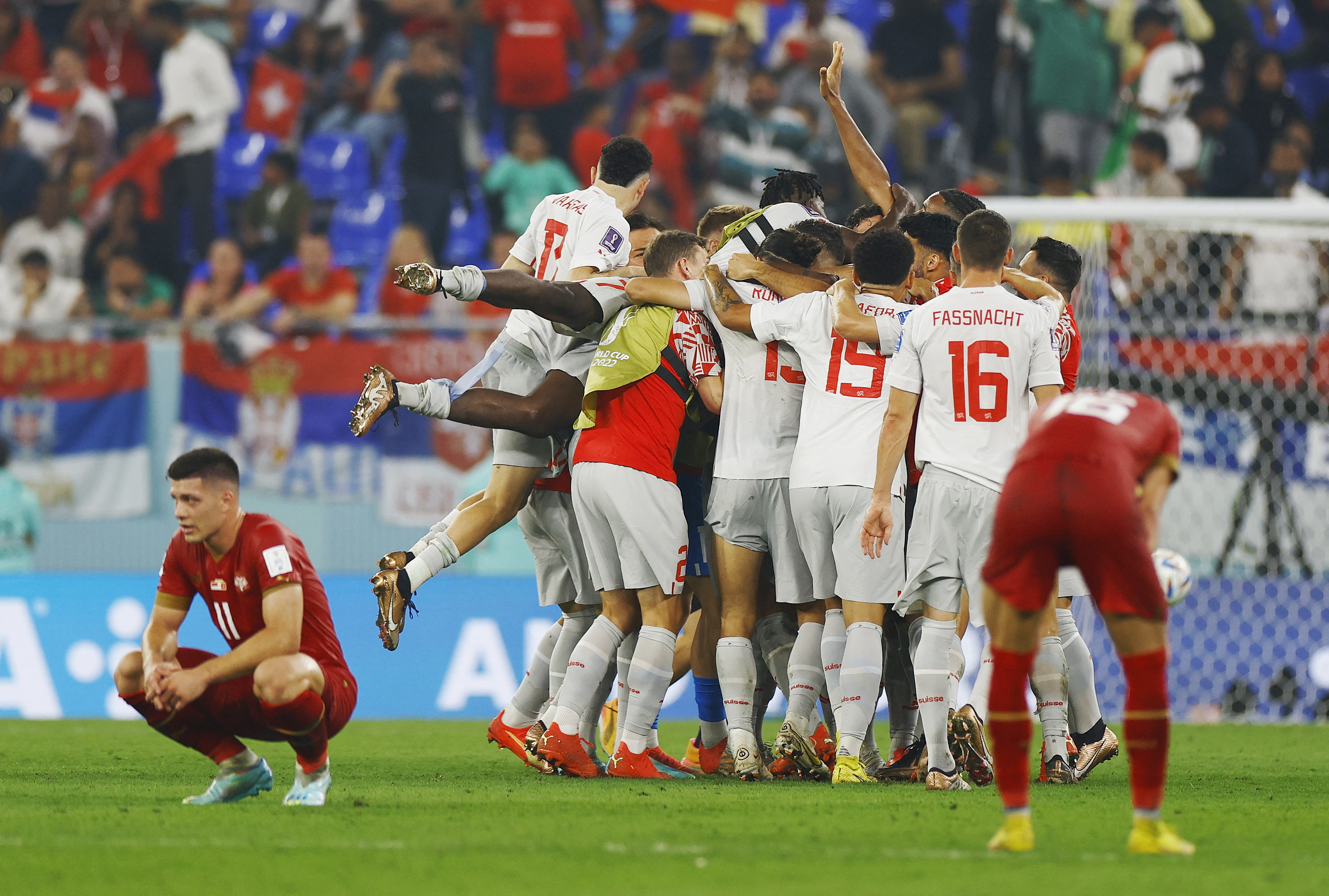 FOTOGALERIJA: Slavlje Švicaraca, tuga Srbije - HRT