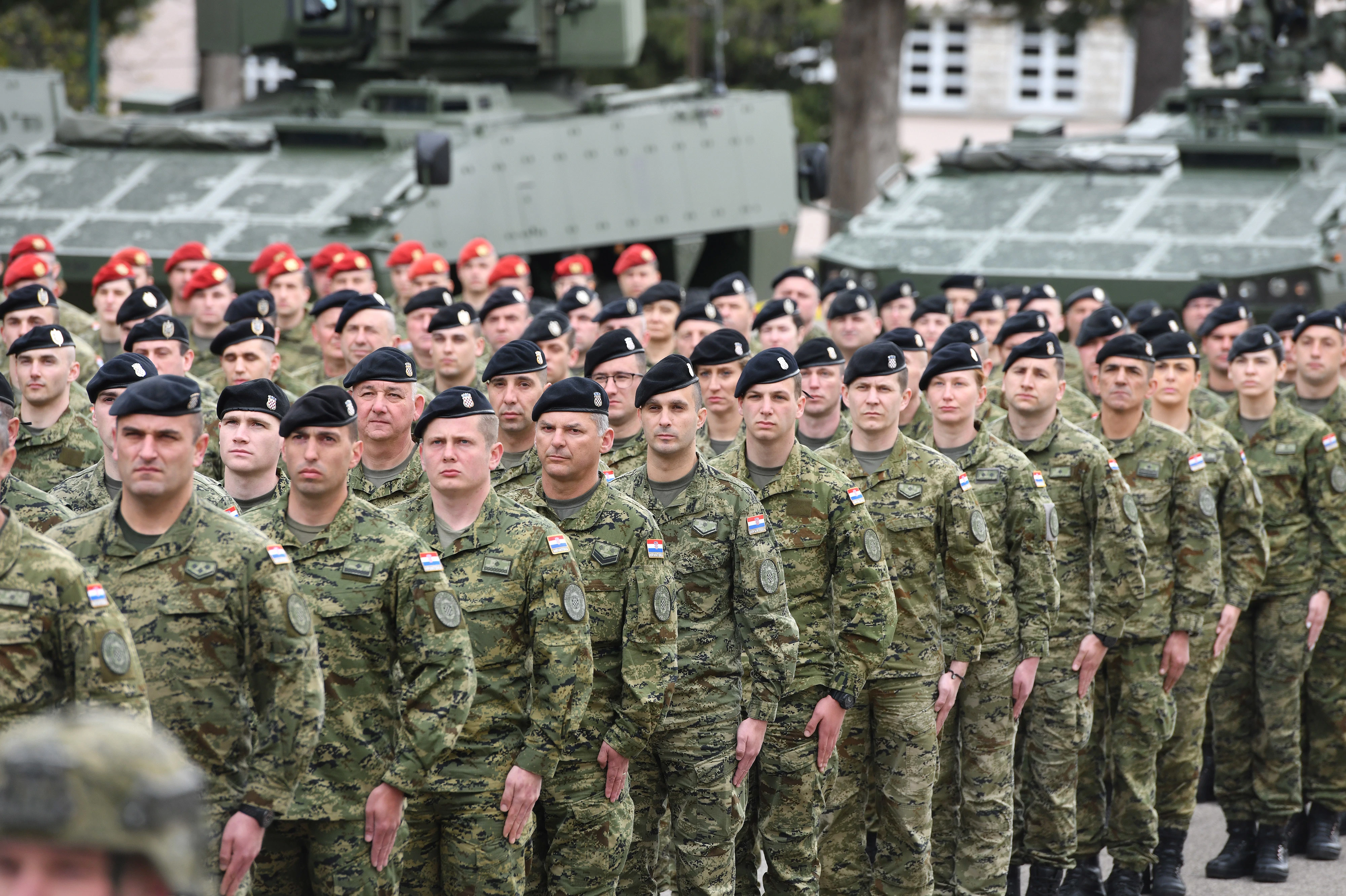 HRT: SERVICIO MILITAR OBLIGATORIO PARA LOS CIUDADANOS CROATAS EN EL ...