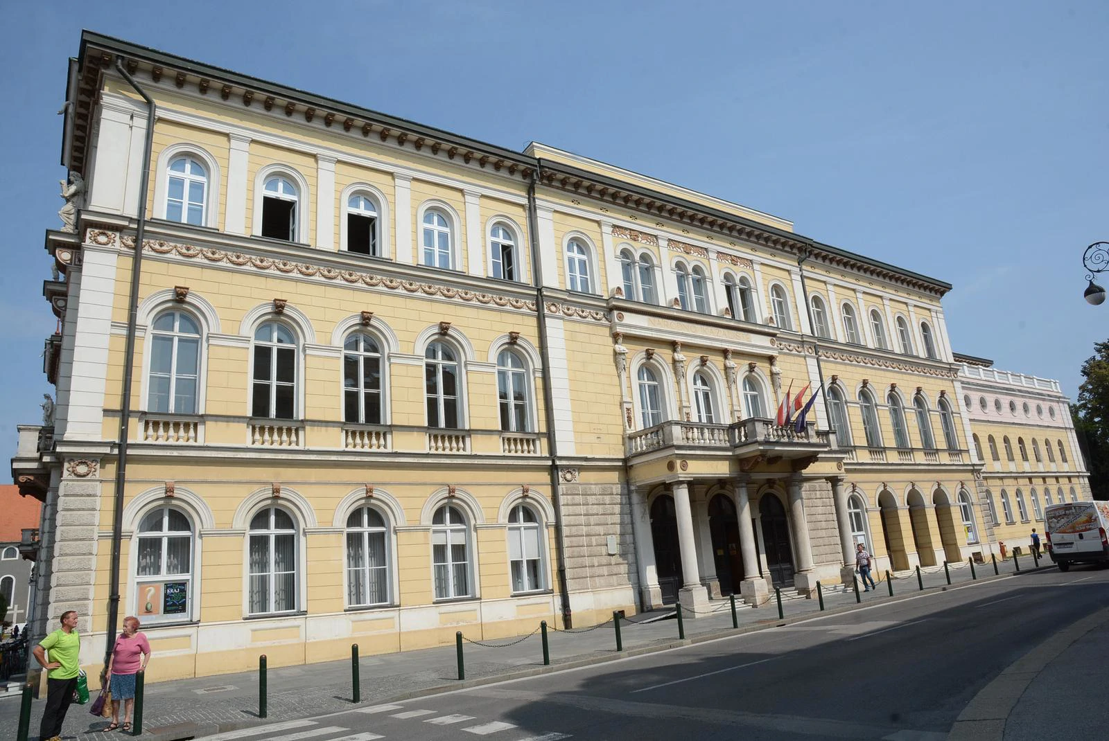 Premijerom dječje predstave "Krokodil Marko" počela nova sezona HNK u ...