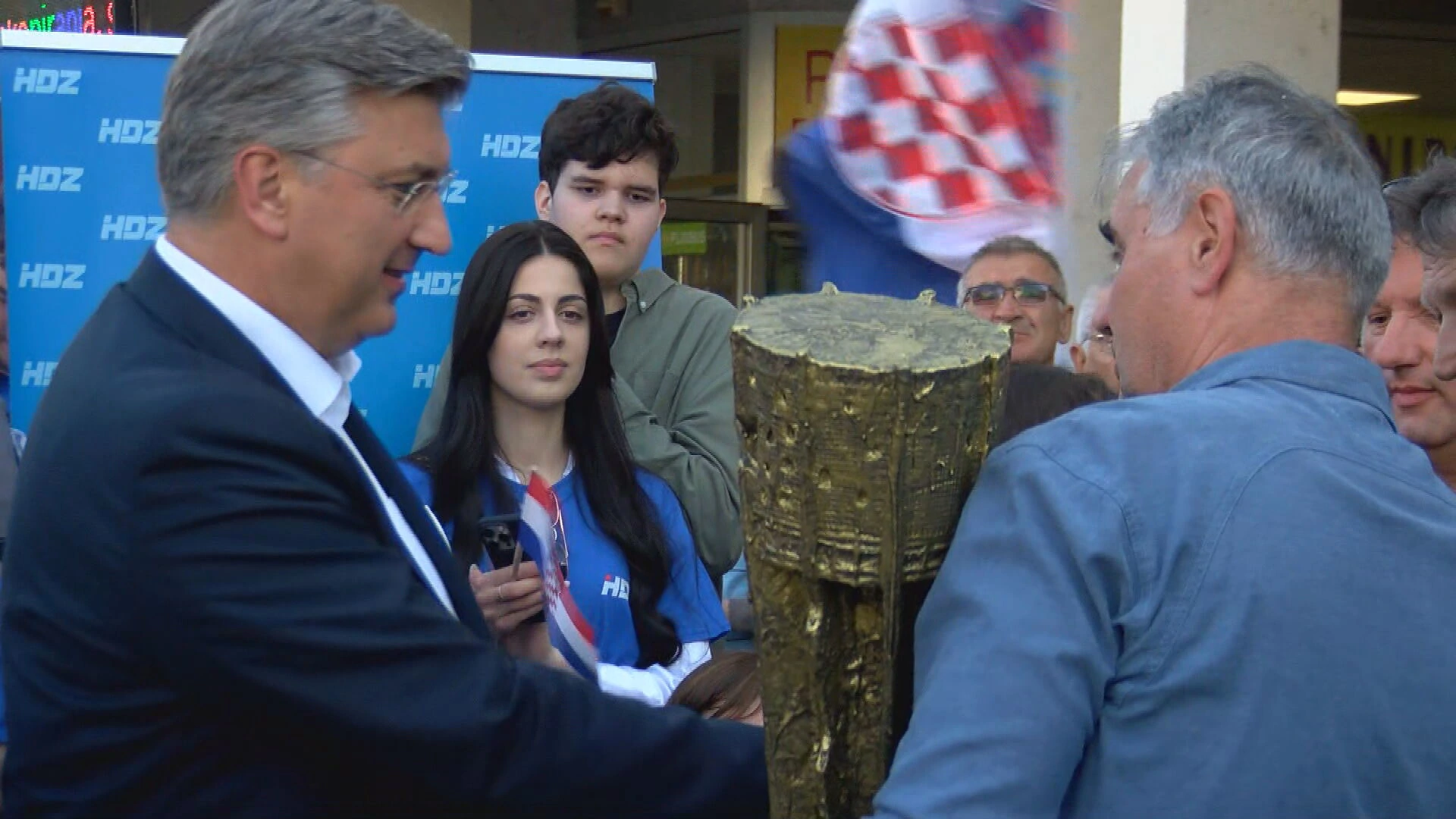 HDZ nastavio kampanju u 4. i 5. izbornoj jedinici - HRT