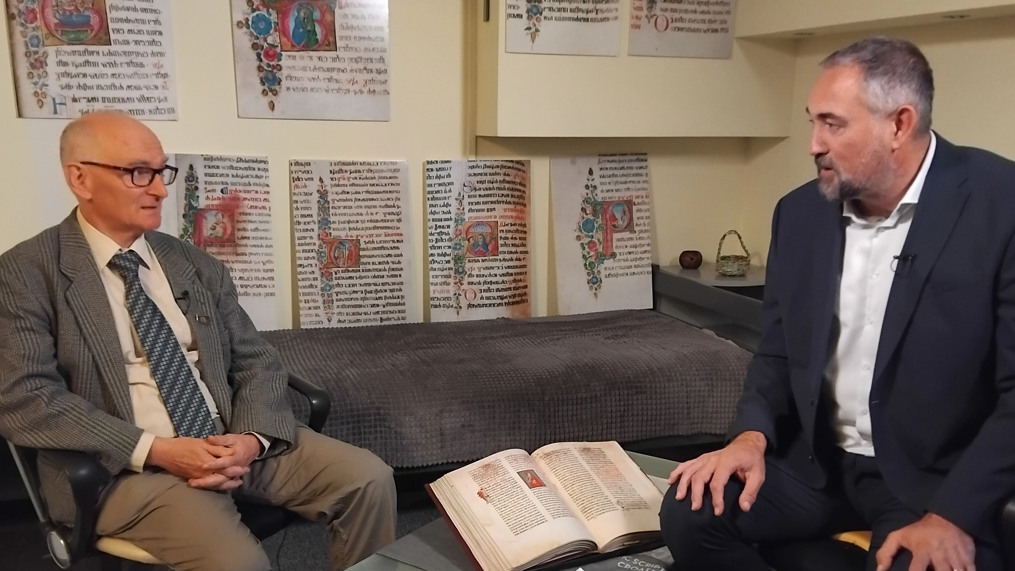 Pozitivno ove nedjelje na HTV1 o glagoljici - HRT