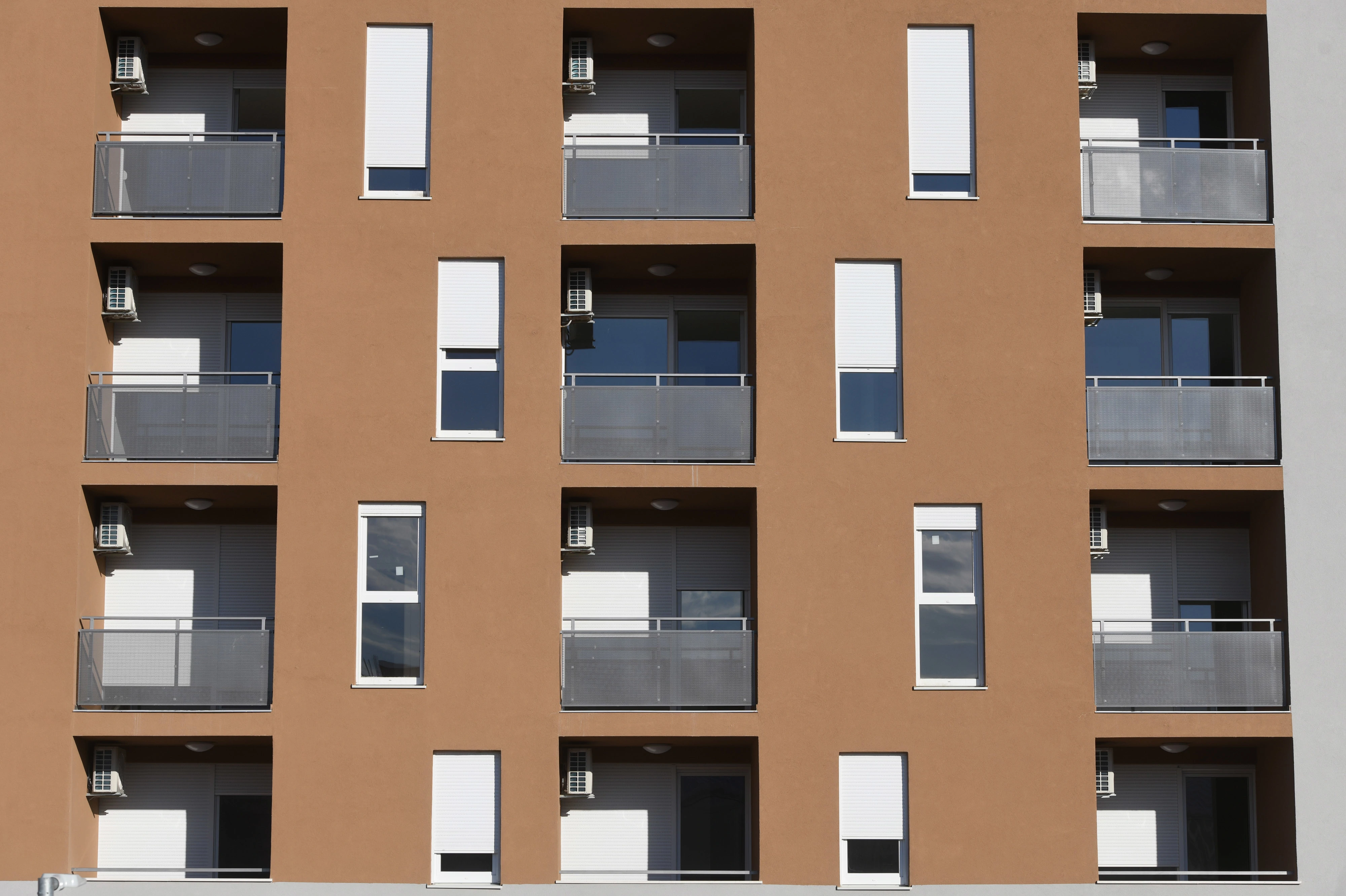 Agent za nekretnine: Ljudi od 50 do 70 posto plaće ostavljaju za stan - HRT