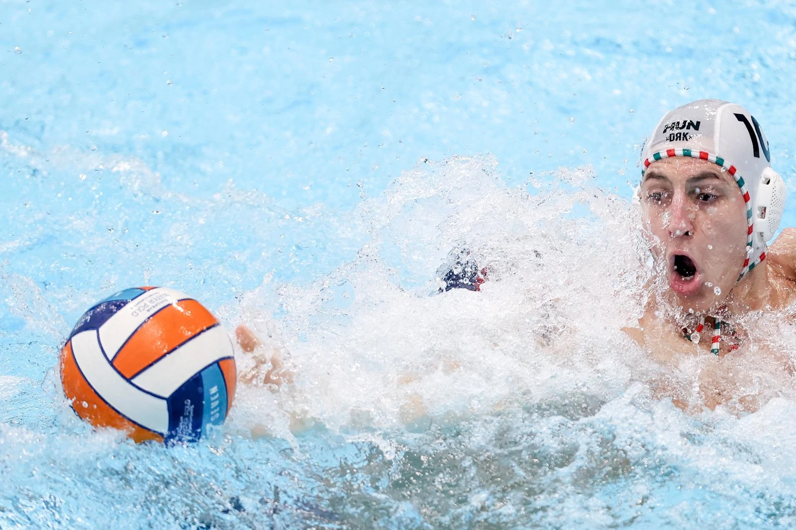 Mađari potopili Kazahstan, Španjolci lako do pobjede - HRT
