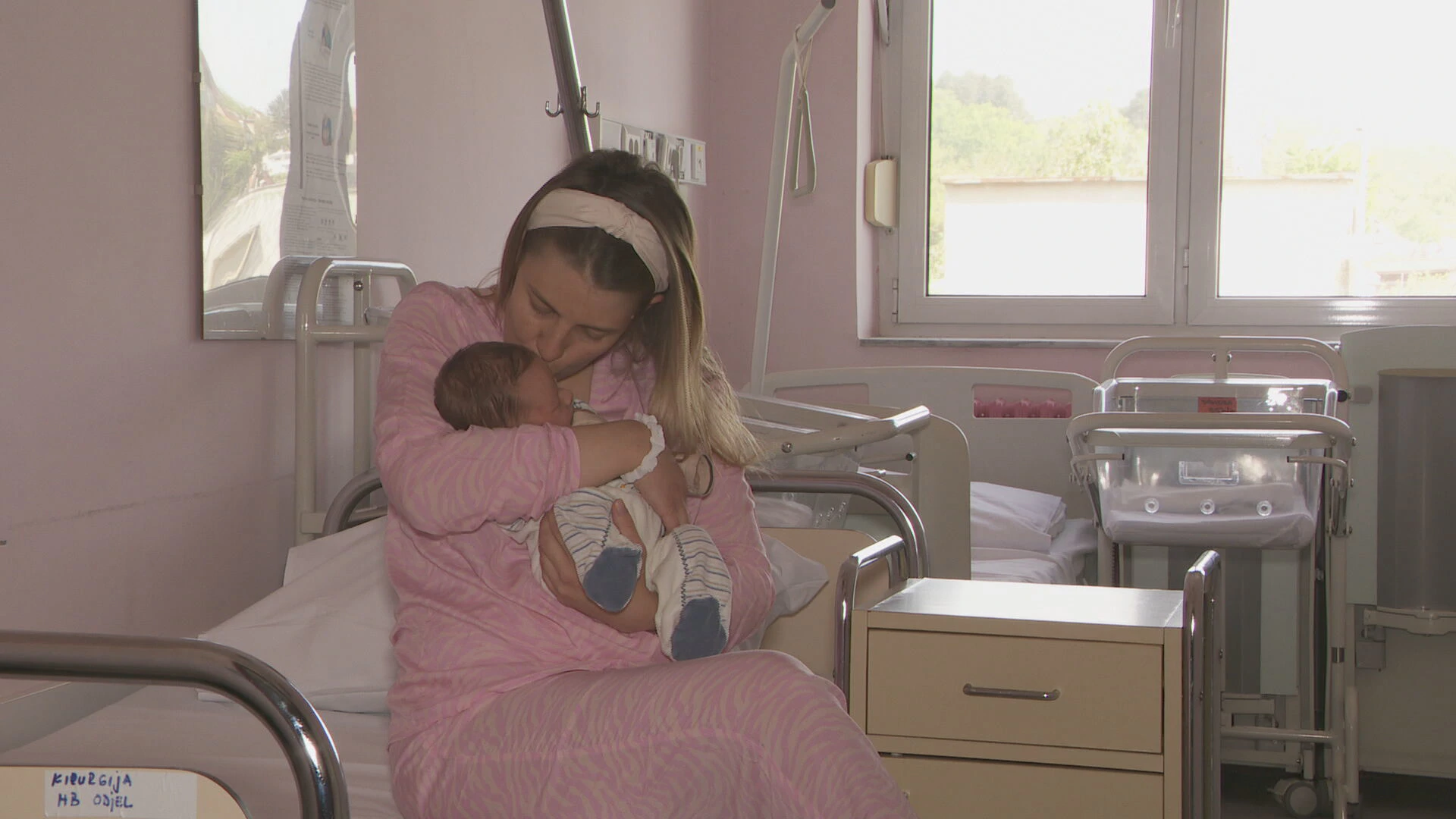 Rodilište u KBC-u Sestre milosrdnice otvorilo vrata - HRT