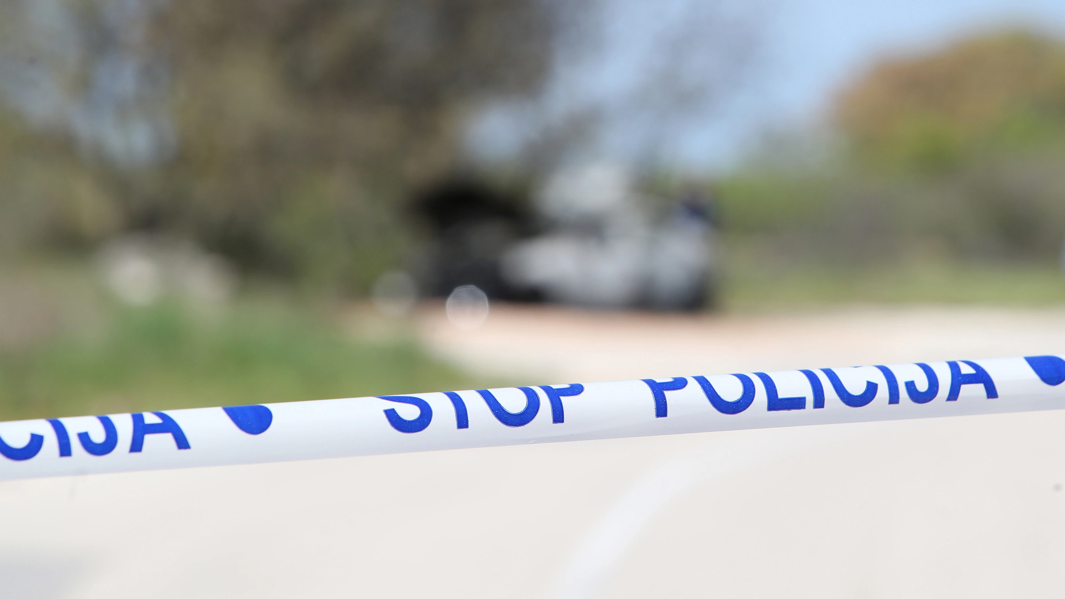 U Zagrebu vlak naletio na automobil, vozač ozlijeđen - HRT