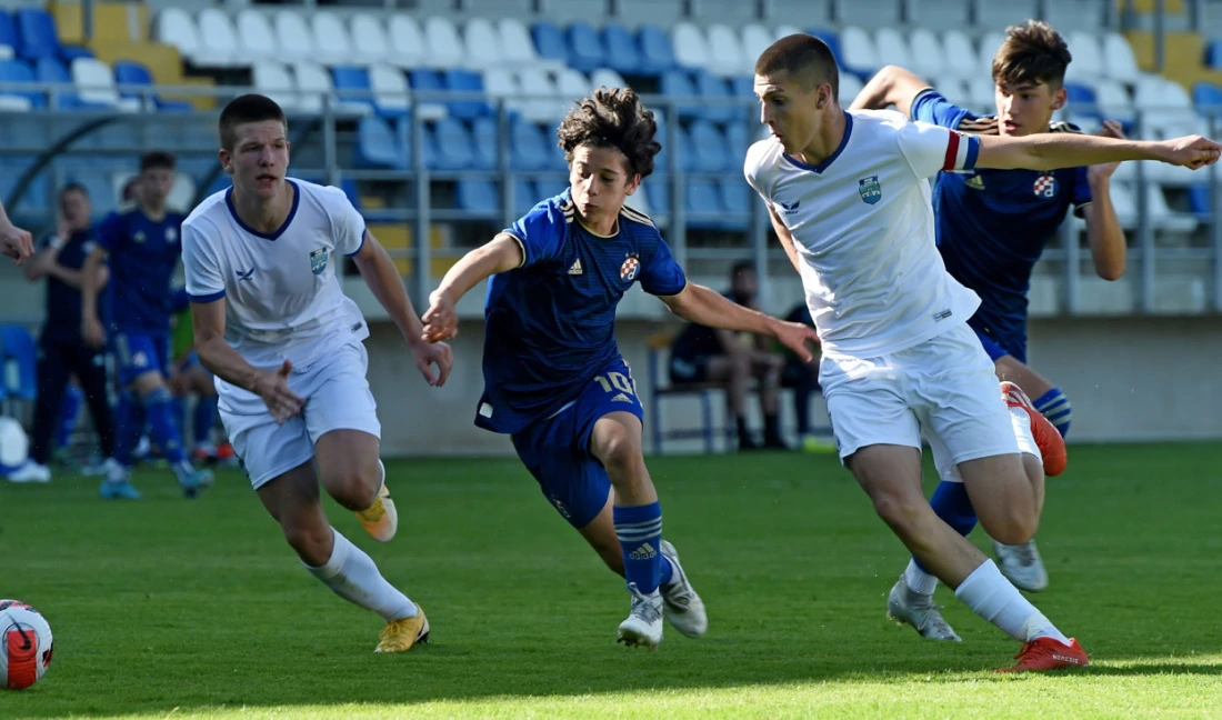 Mladi hrvatski dragulj novi član Barcelone - HRT