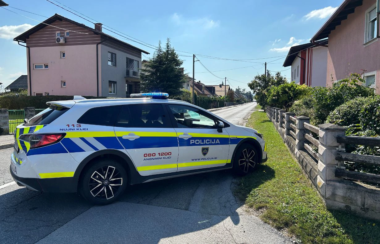 Slovenska policija uhitila muškarca koji je pucao s balkona kuće - HRT