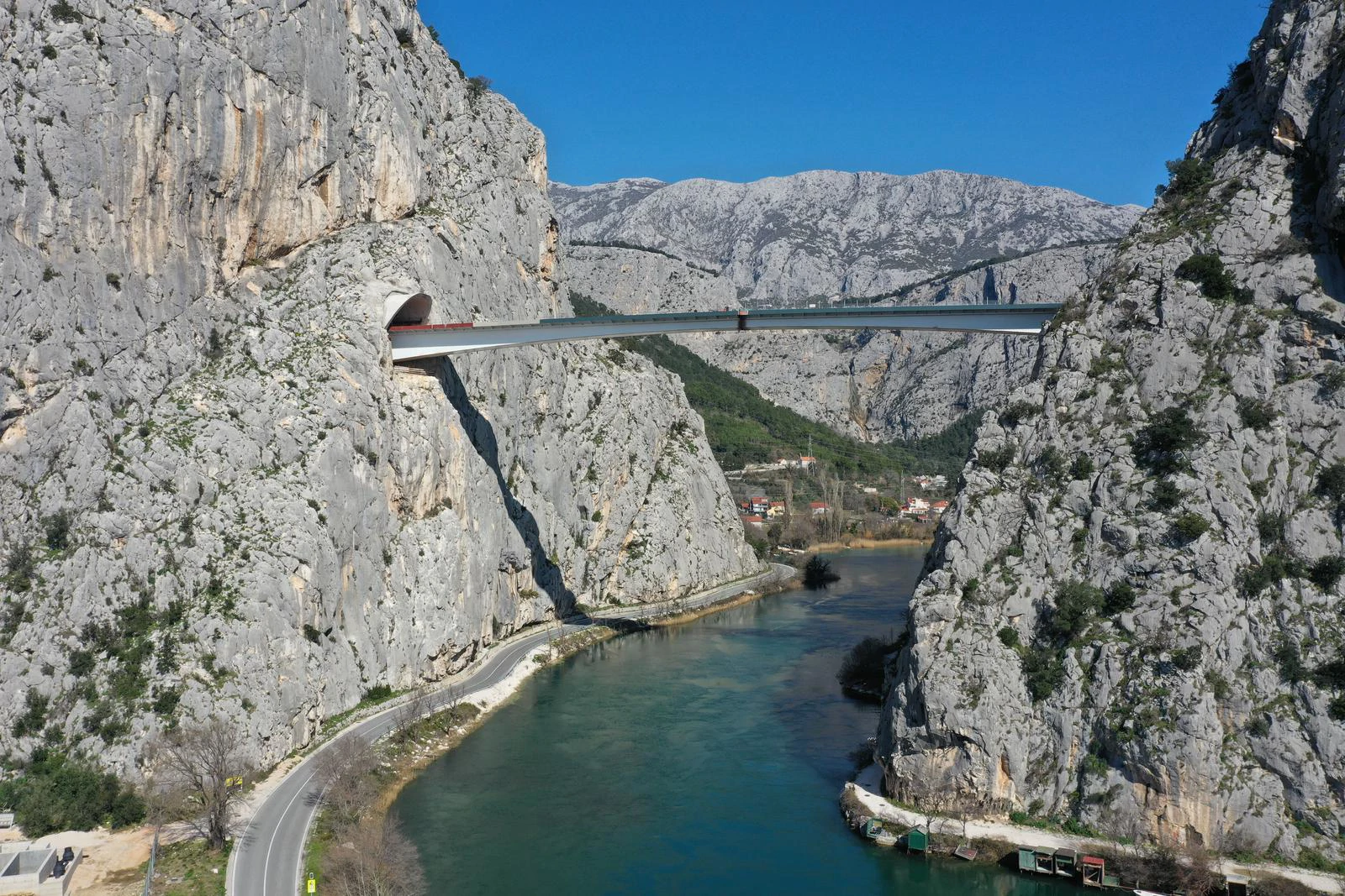 Kako je gradnja mosta Cetina u Omišu izgledala od prvog dana - HRT
