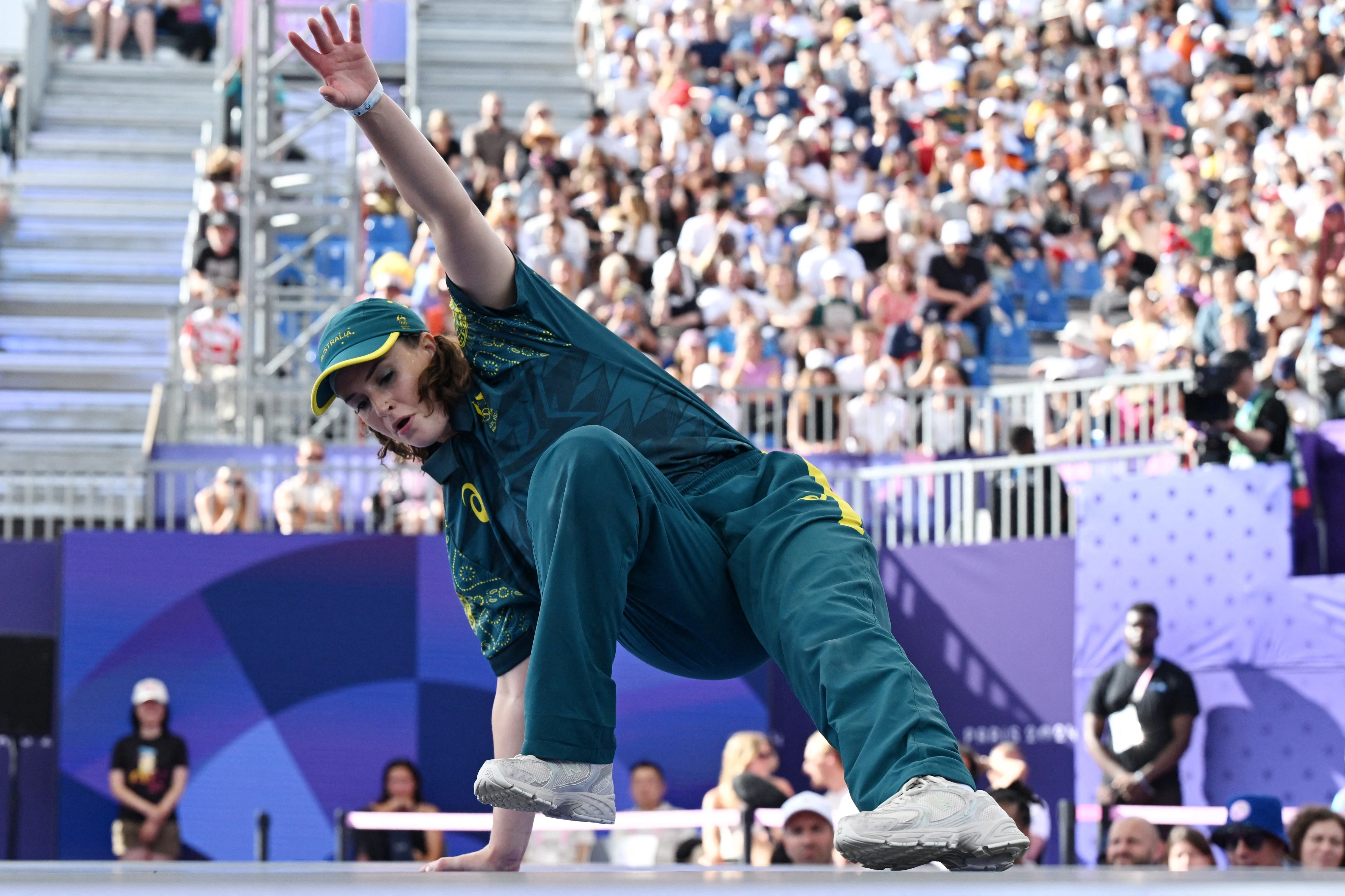 Bura oko olimpijske breakdancerice iz Australije - HRT