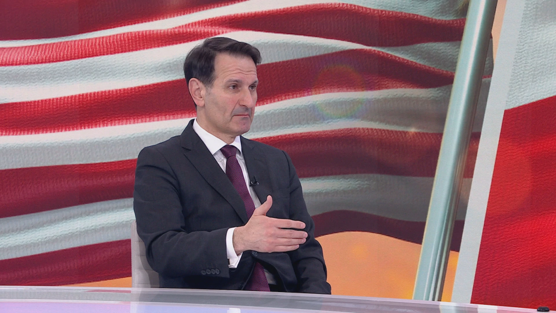 Kako pristupiti Trumpu? "Manje histerije, kada mu EU pokaže zube ...