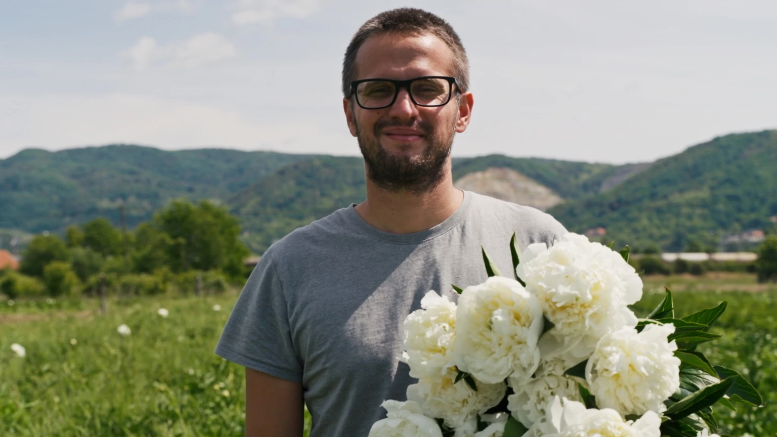 Dulum zemlje: Obitelj Trogrlić - HRT