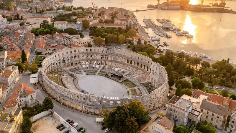 Pula se oprašta od ljeta uz zvukove valcera i raskošnih haljina - HRT