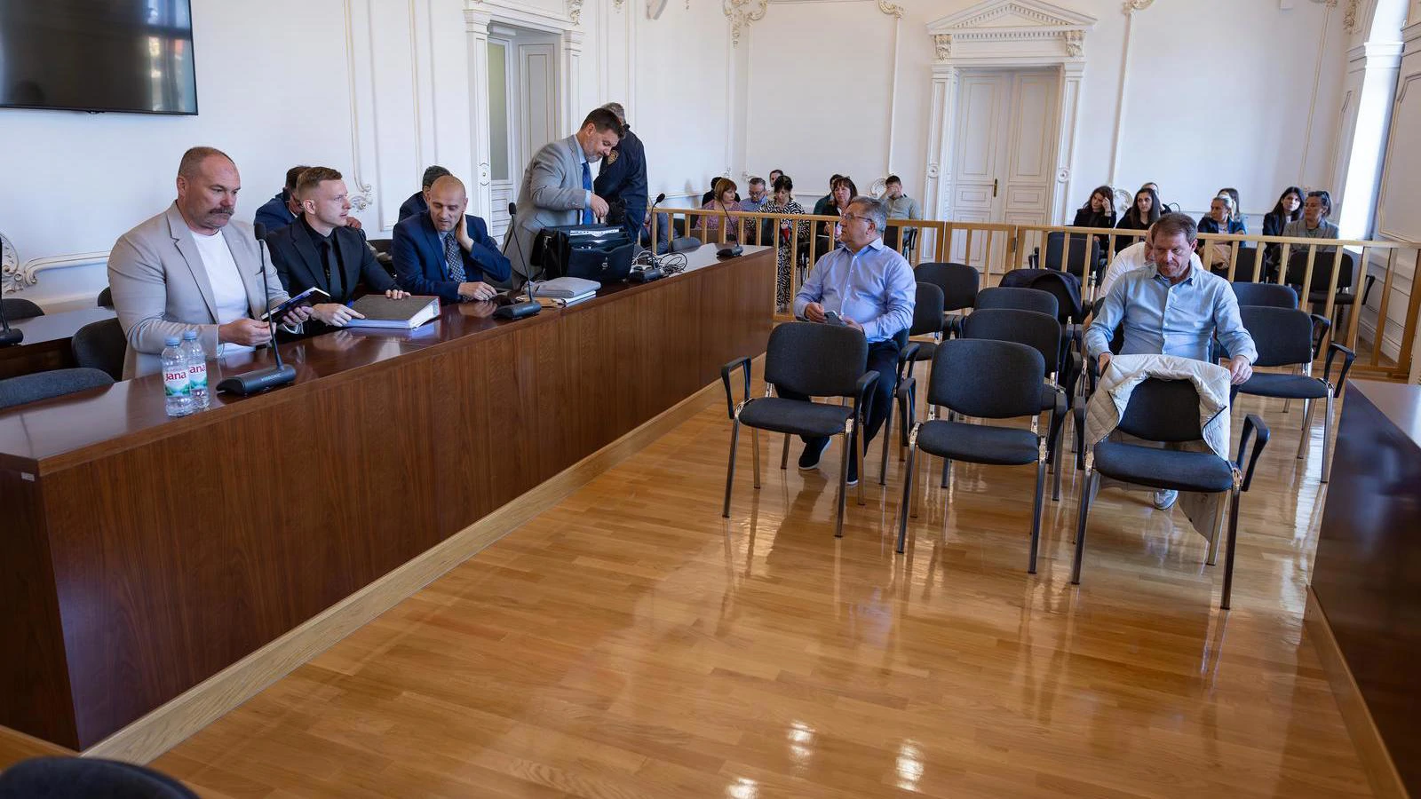 Svjedok Ćurković: Odluke o kupnji i prodaji igrača donosio Zdravko ...