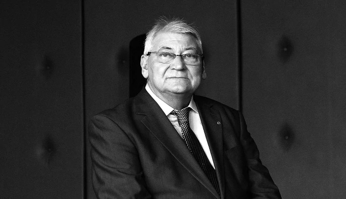 Preminuo profesor Mario Plenković - HRT