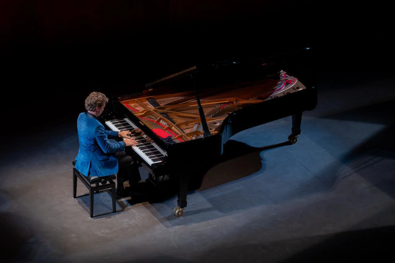 HRT: El pianista Goran Filipec deslumbró al público en Sudamérica