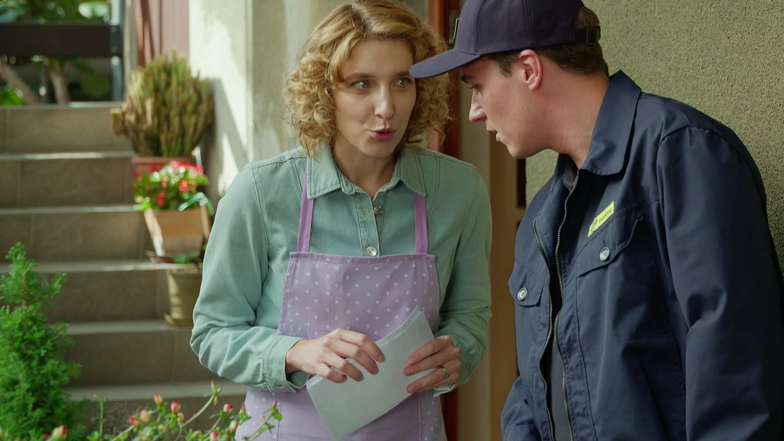 Oblak u službi zakona: Stara tetka, novi poštar - HRT