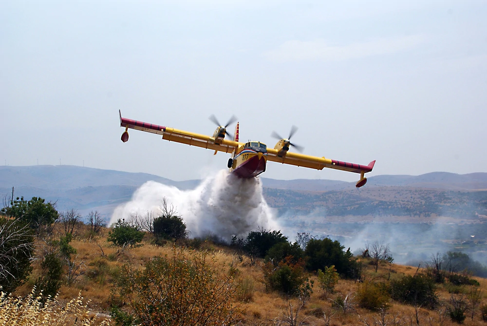 Iz Sjeverne Makedonije vratio se hrvatski Canadair - HRT Iz Sjeverne Makedonije vratio se hrvatski Canadair - HRT