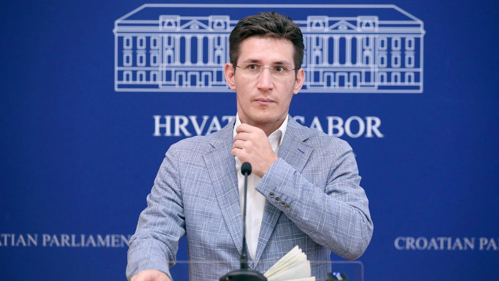 MIP odlučuje o Troskotovom imunitetu, želi ga tužiti Nikša Peronja - HRT